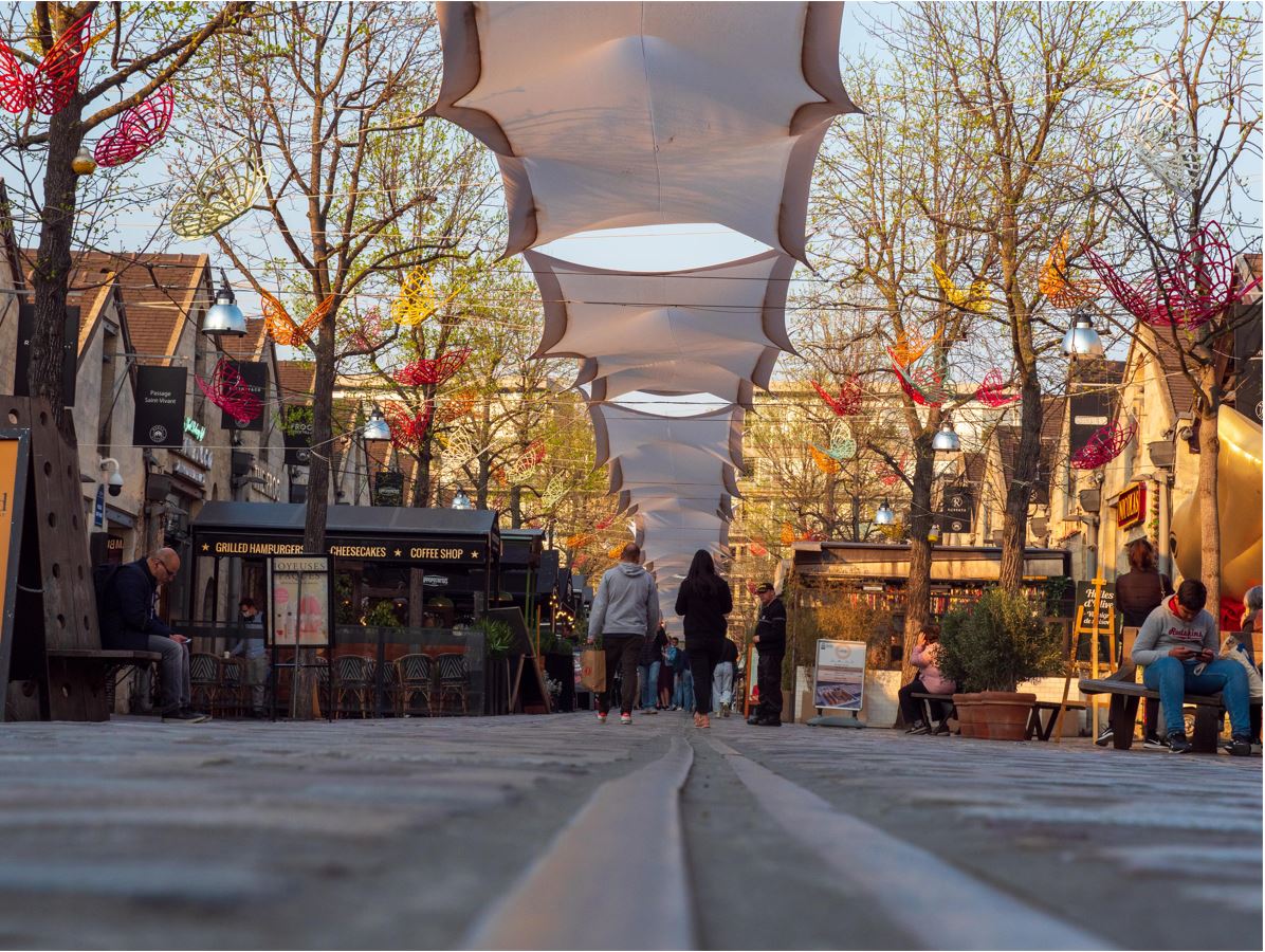 Boutique Bercy Village – Quartier Bercy Village – AJRATW